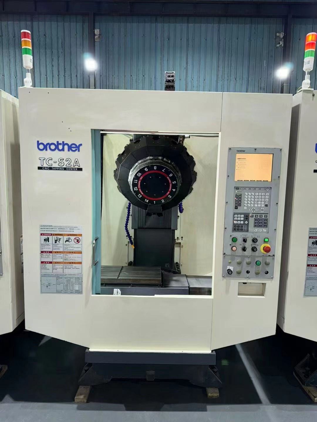 Used Brother TC-S2A Tapping center – minamotomachinery.com