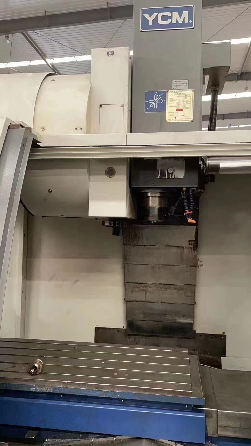 Taiwan YCM FV102A CNC Machine Center 2017Year – minamotomachinery.com